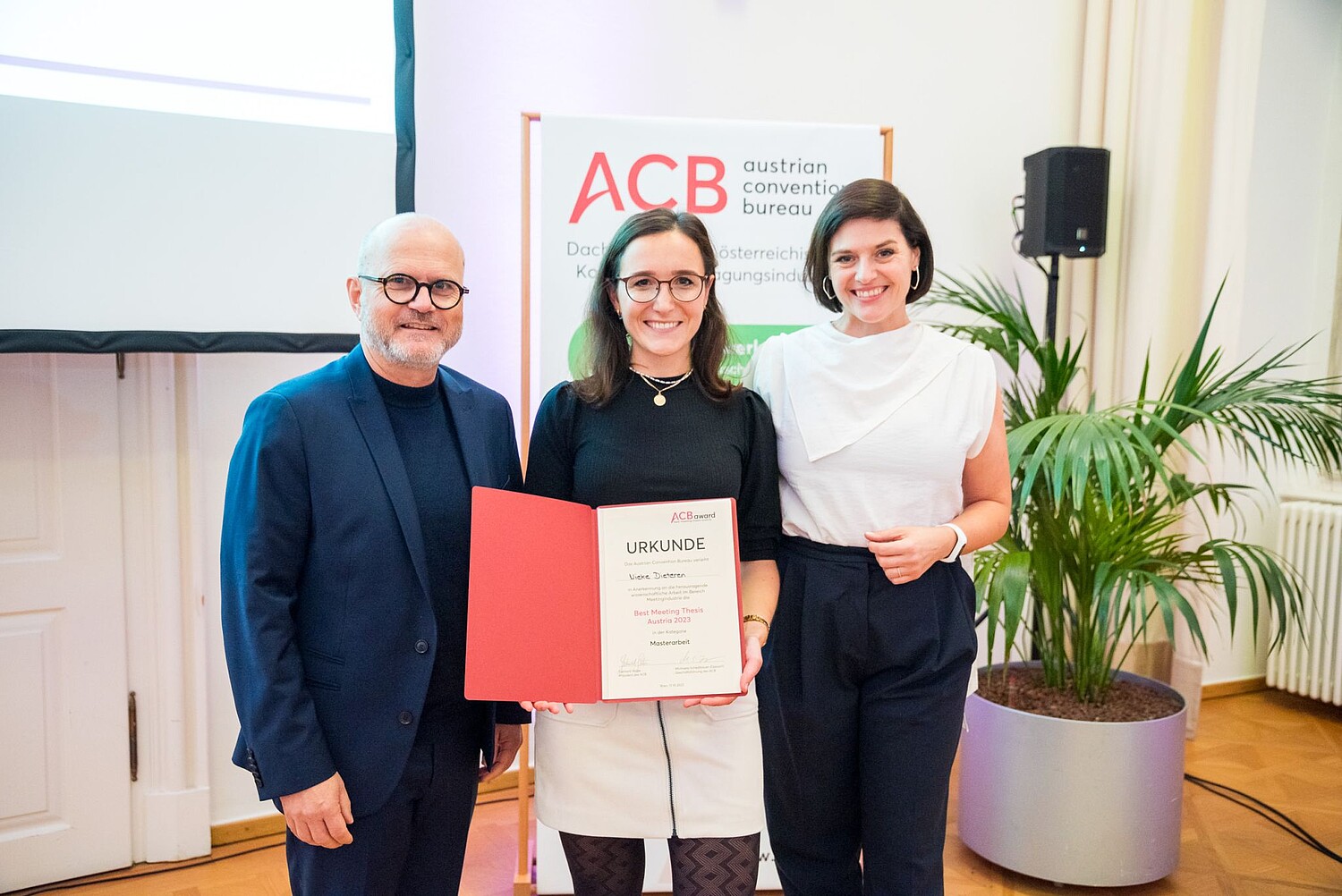 IMT Student wins Best Meeting Thesis Austria Award | FH Salzburg