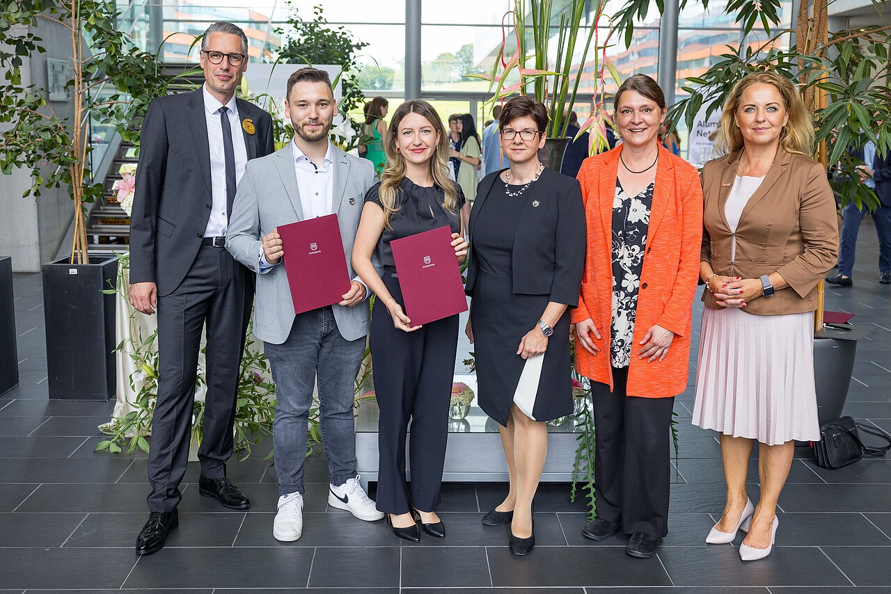 Erfolgreicher Abschluss: FH Salzburg feiert 537 neue Absolvent*innen | FH Salzburg